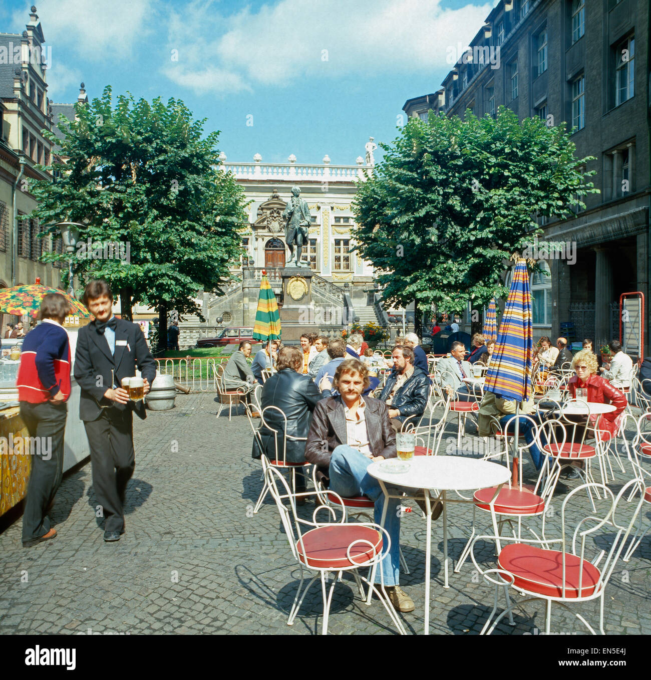 Johann wolfgang von goethe in cafe hi-res stock photography and images ...