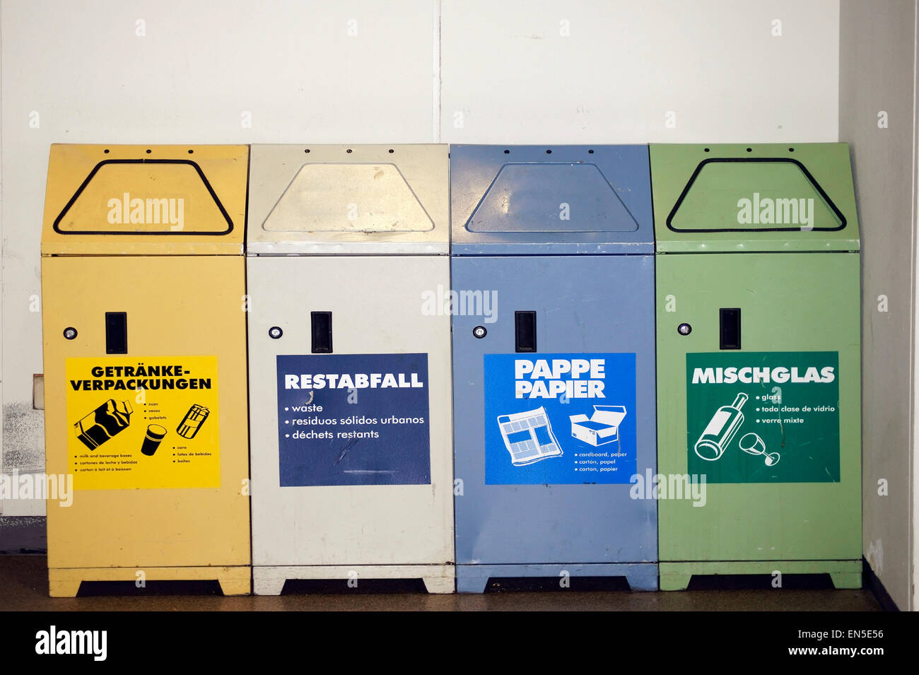 Corner waste bin hi-res stock photography and images - Alamy