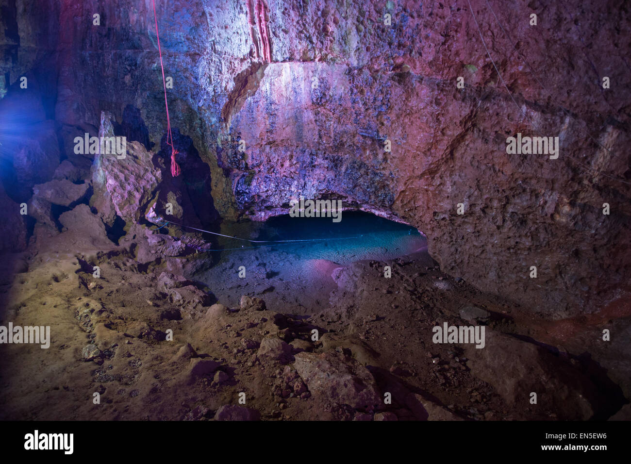 Cavern lights hi-res stock photography and images - Alamy