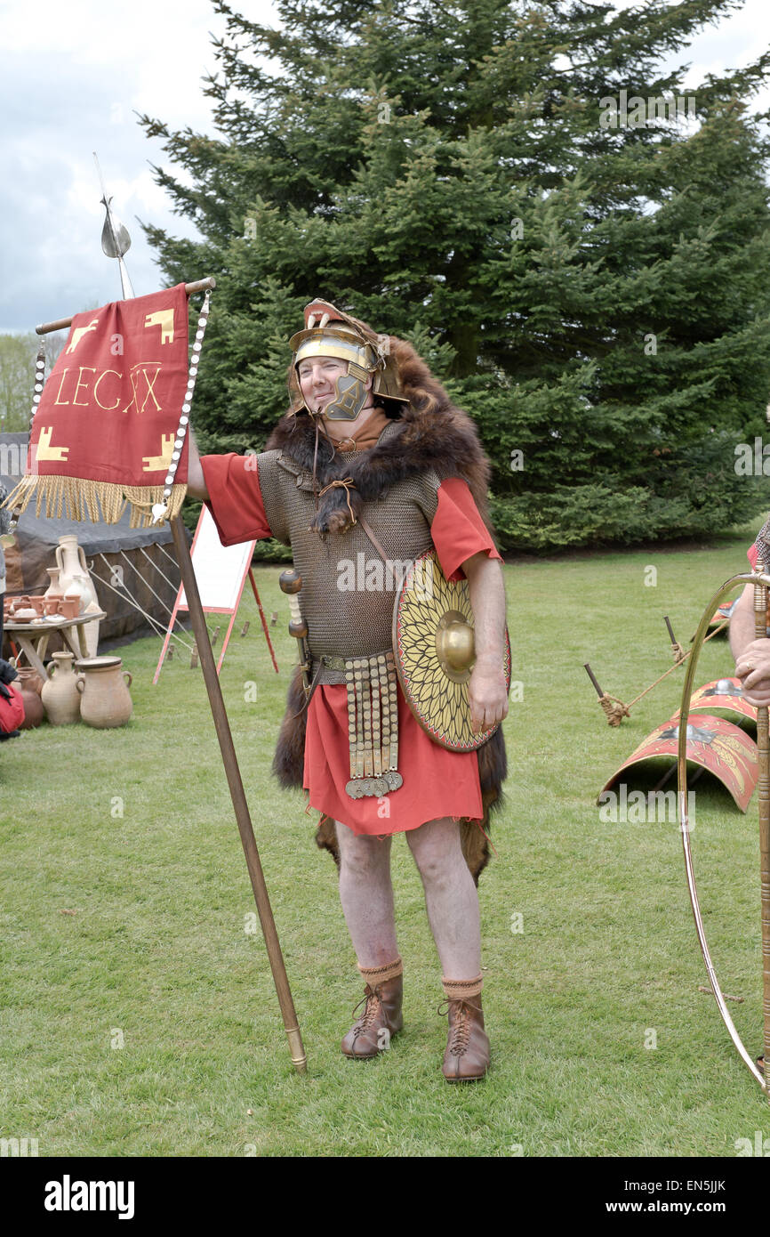 The Ermine Street guard Roman army re-enactment display team Stock ...