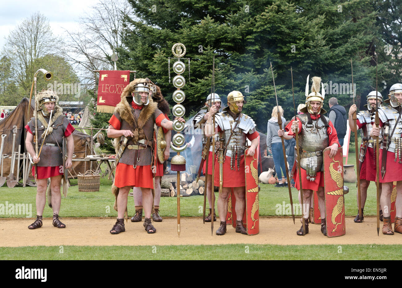 Roman army hi-res stock photography and images - Alamy