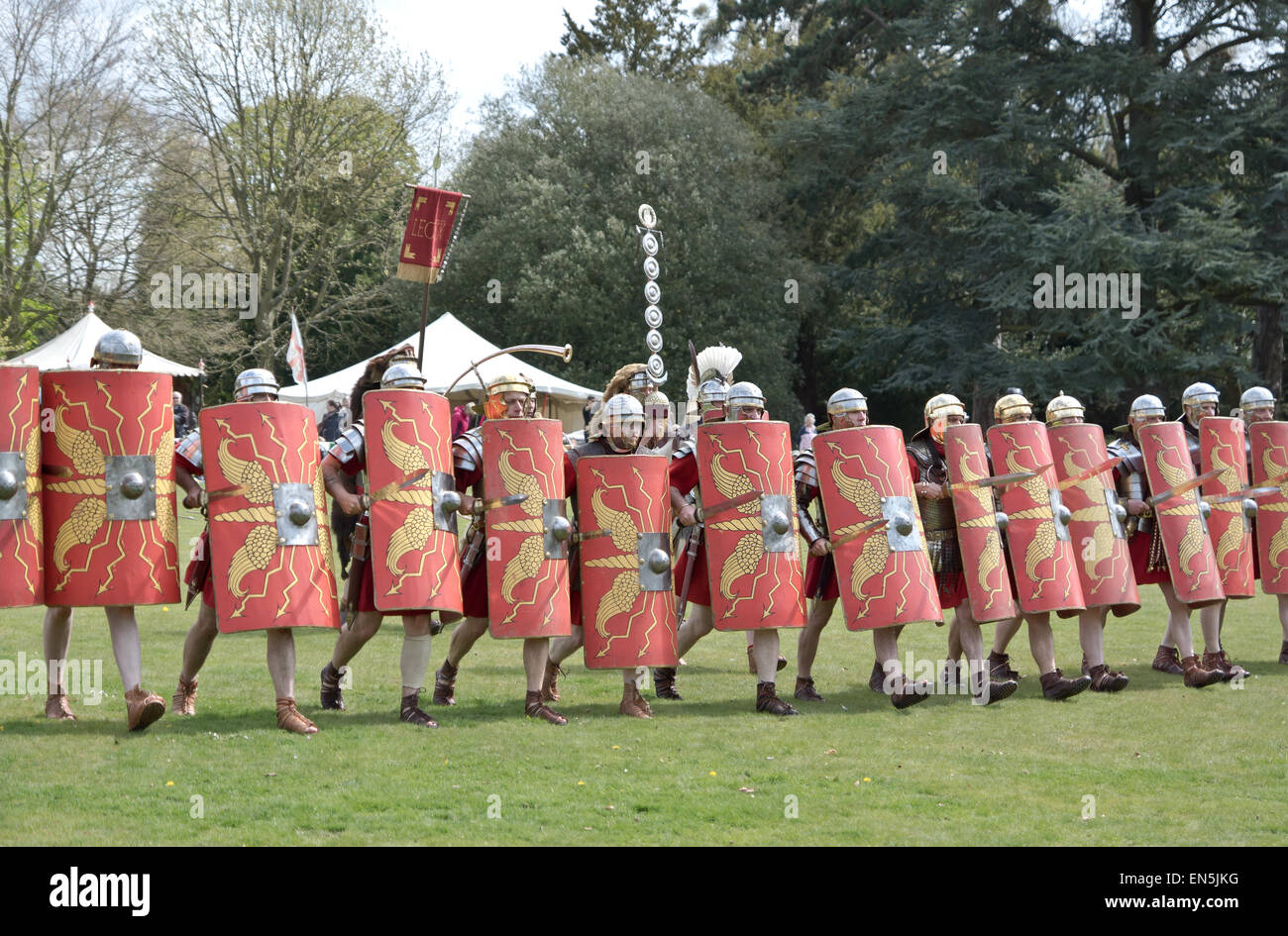 The Ermine Street guard Roman army re-enactment display team Stock ...