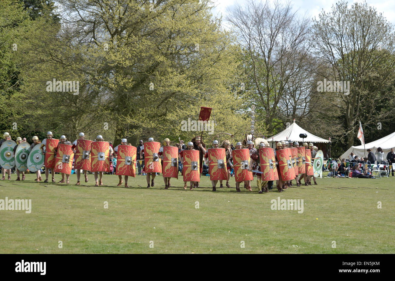 The Ermine Street guard Roman army re-enactment display team Stock ...