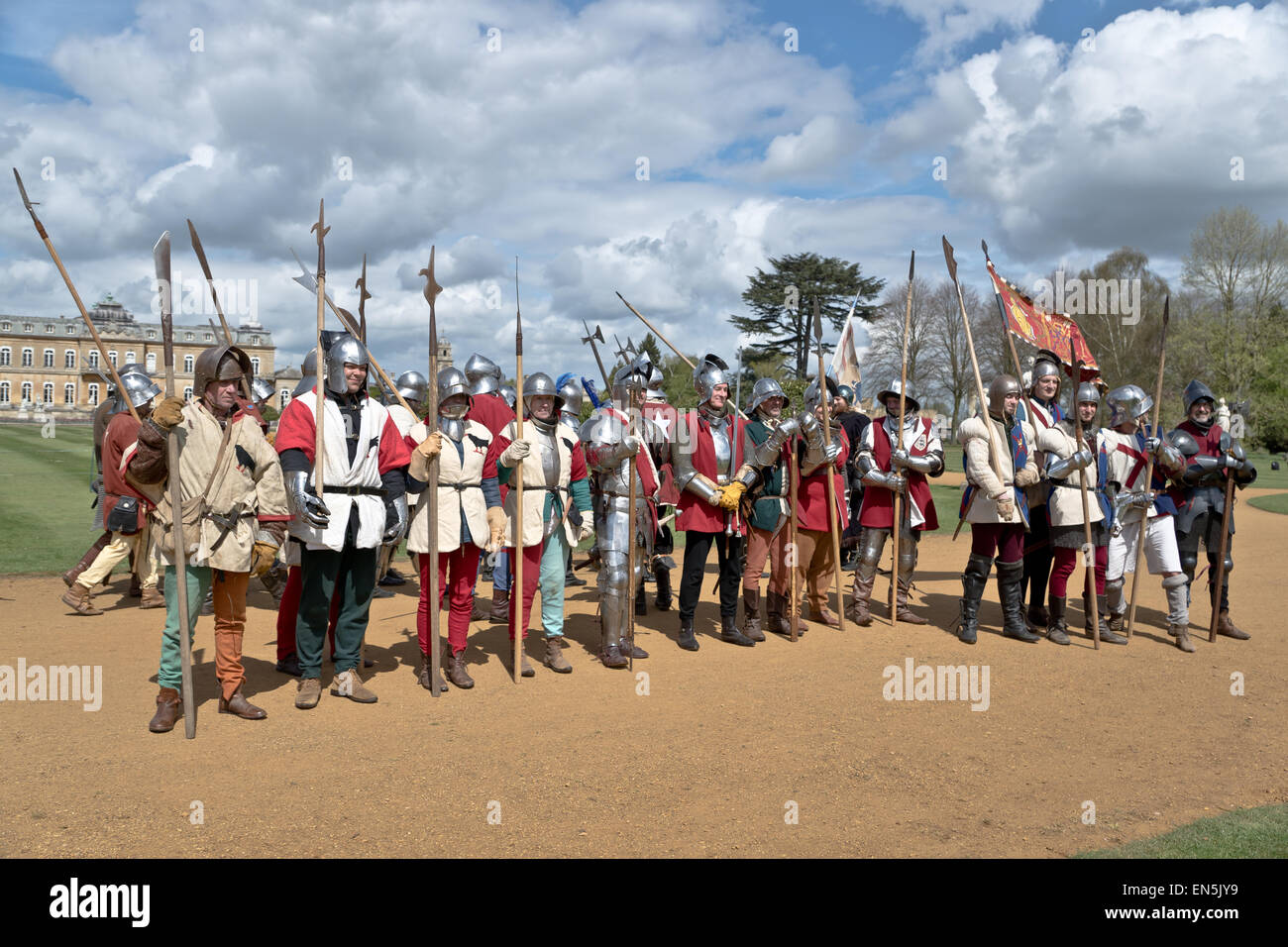 Medieval soldiers and archers re-enactment Stock Photo - Alamy