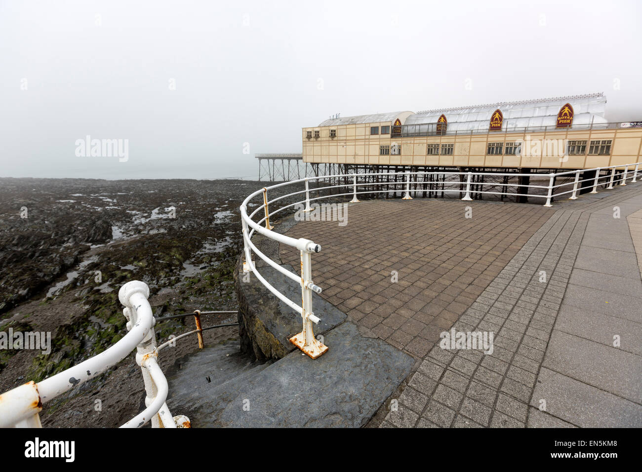Aberystwyth royal pier wales hi-res stock photography and images - Alamy