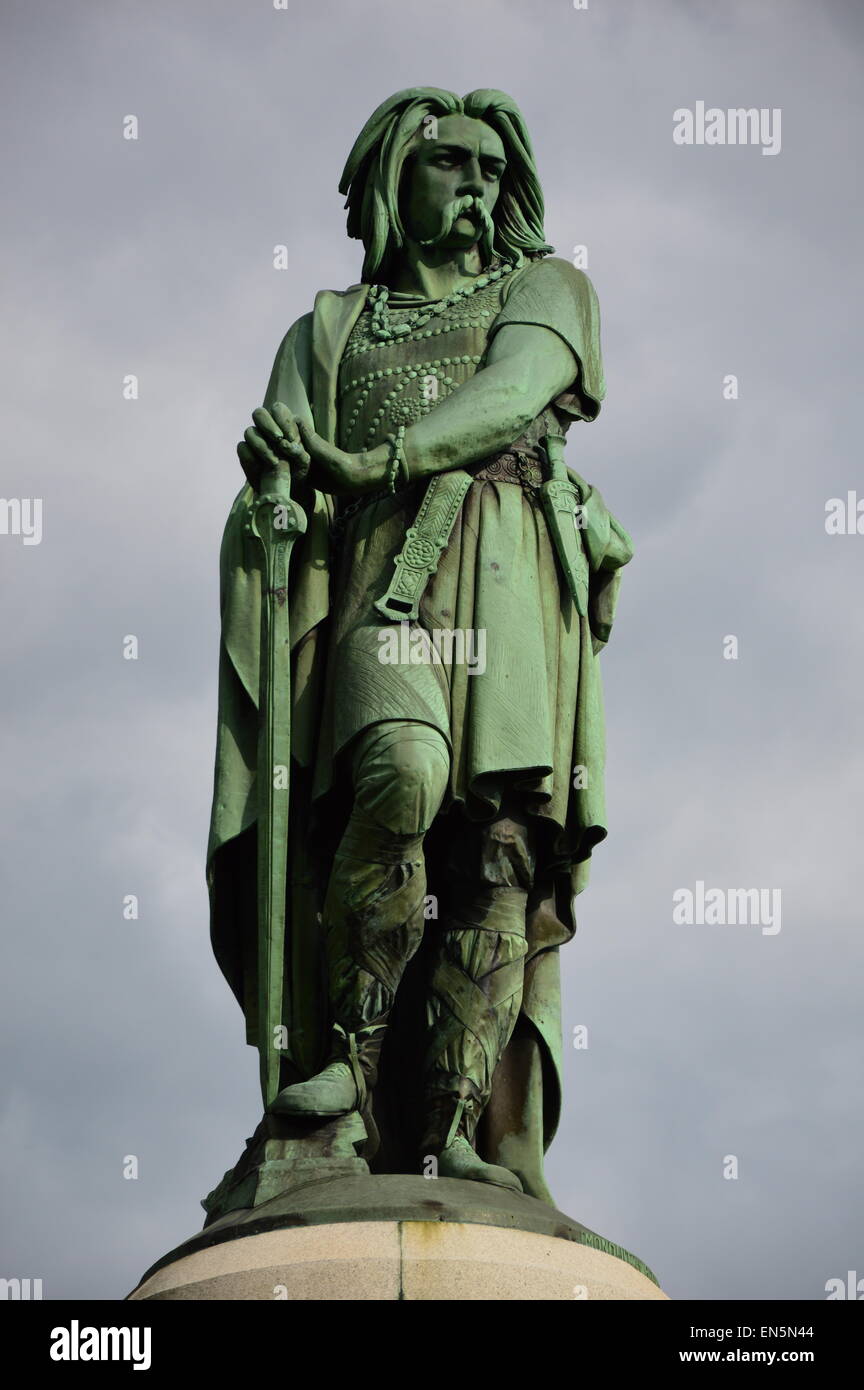 Vercingetorix Statue Stock Photos & Vercingetorix Statue Stock Images ...