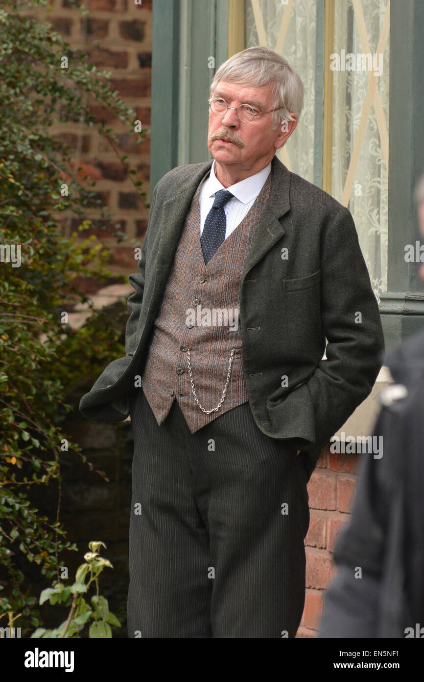 Tom Courtenay plays Corporal Jones on the 'Dad's Army' film set in ...