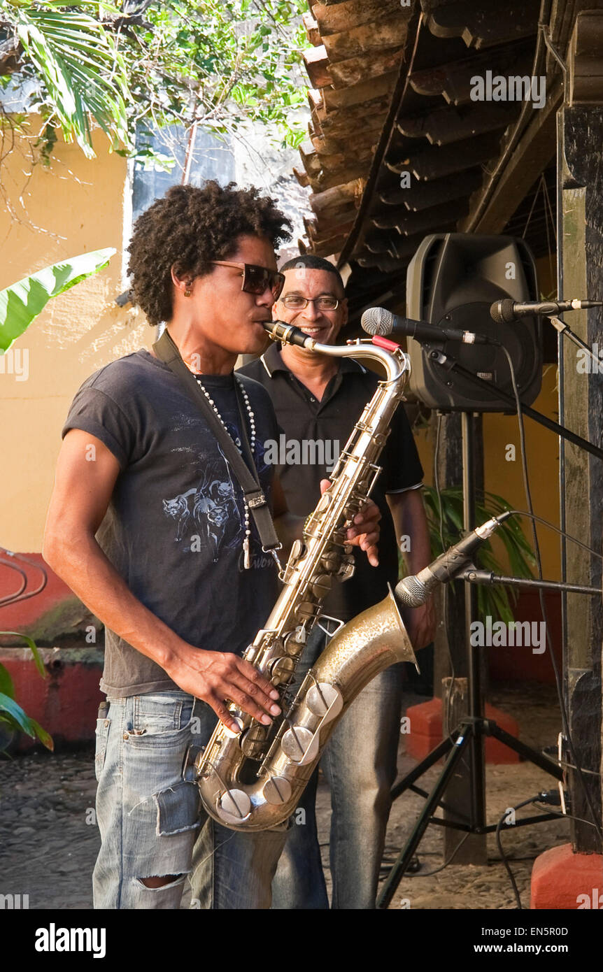 Salsa band instruments hi-res stock photography and images - Alamy