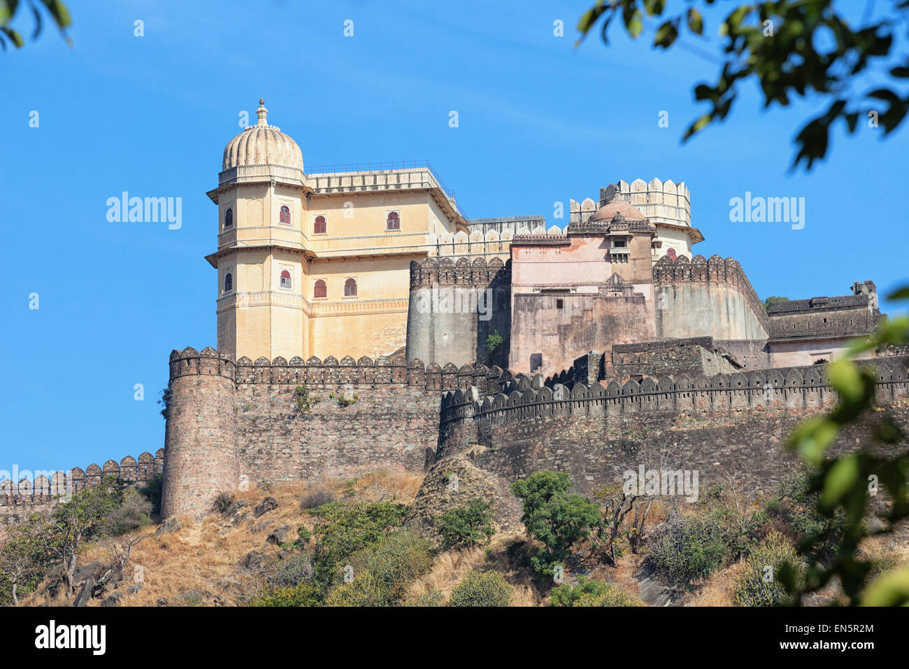 Crenelated parapet hi-res stock photography and images - Alamy