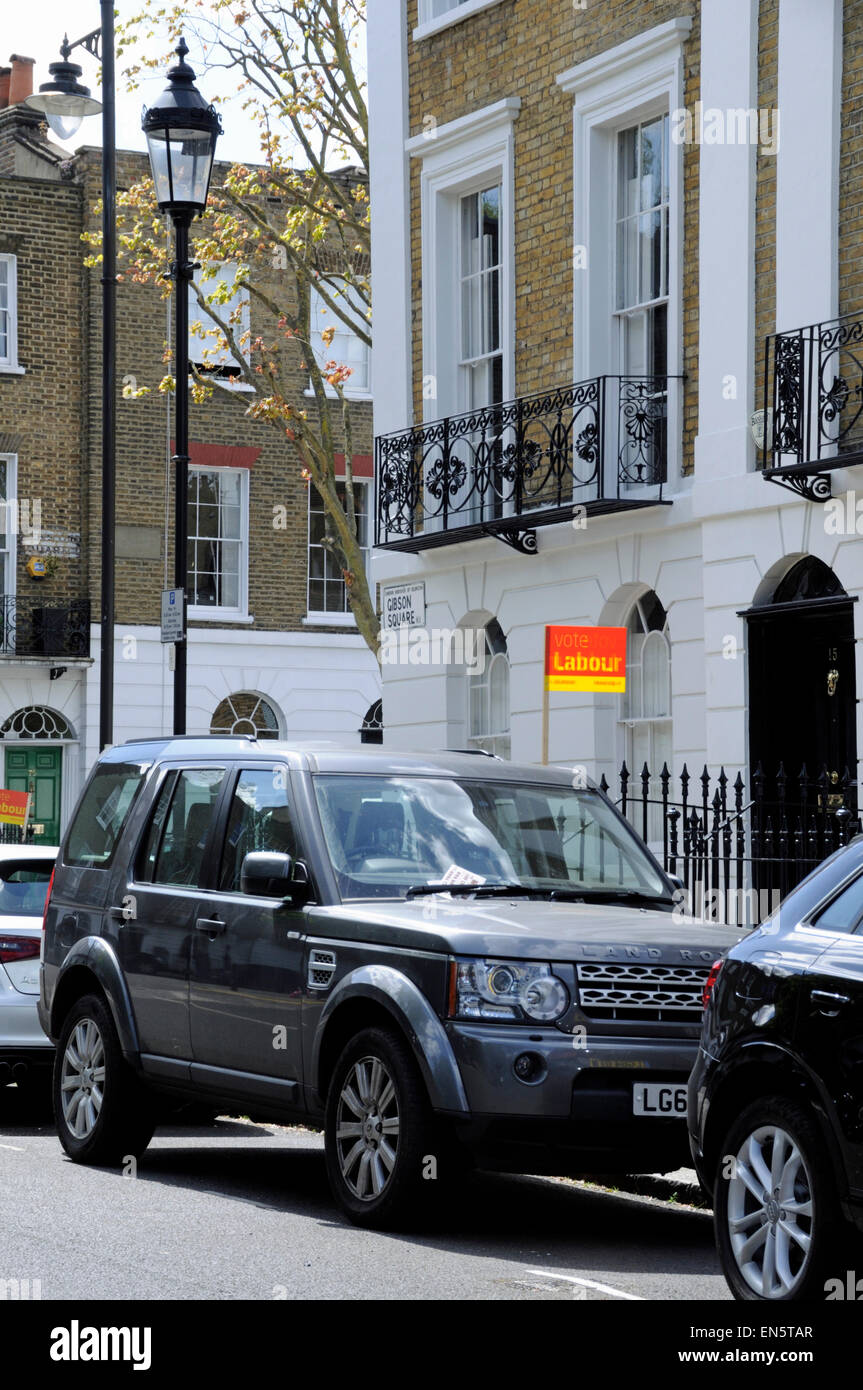 Gibson Square with vote Labour poster in front of Georgian house ...