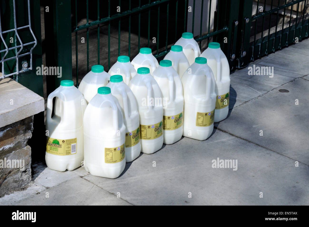 Plastic milk bottles hi-res stock photography and images - Alamy