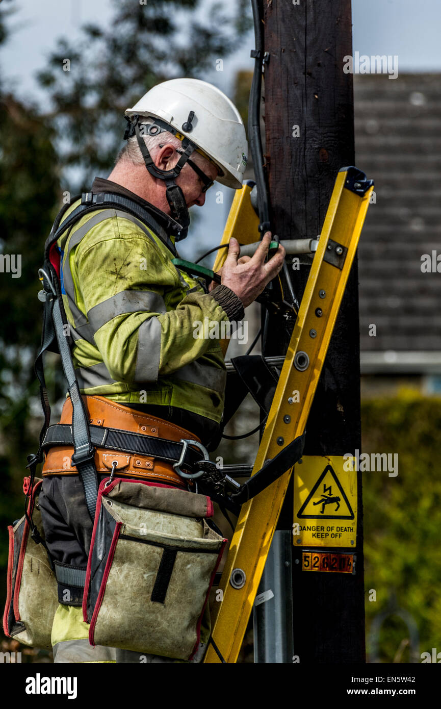 Electricity; Men at work Stock Photo - Alamy
