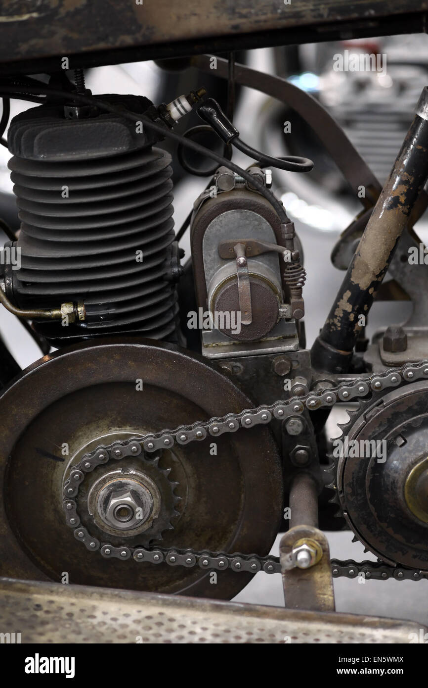 Transmission of a motorcycle hi-res stock photography and images - Alamy