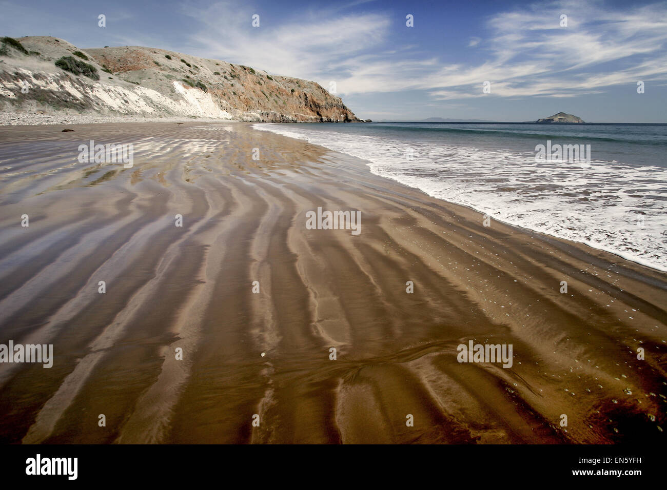 Smugglers cove channel islands california hi-res stock photography and ...