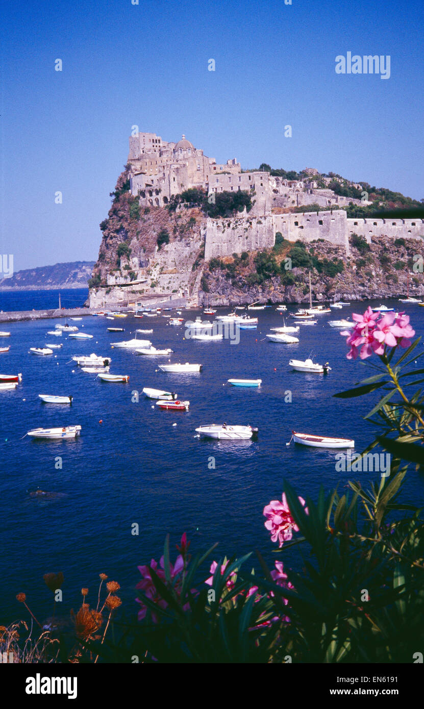 Italien, Ischia, Ponte castell Aragonese Stock Photo - Alamy
