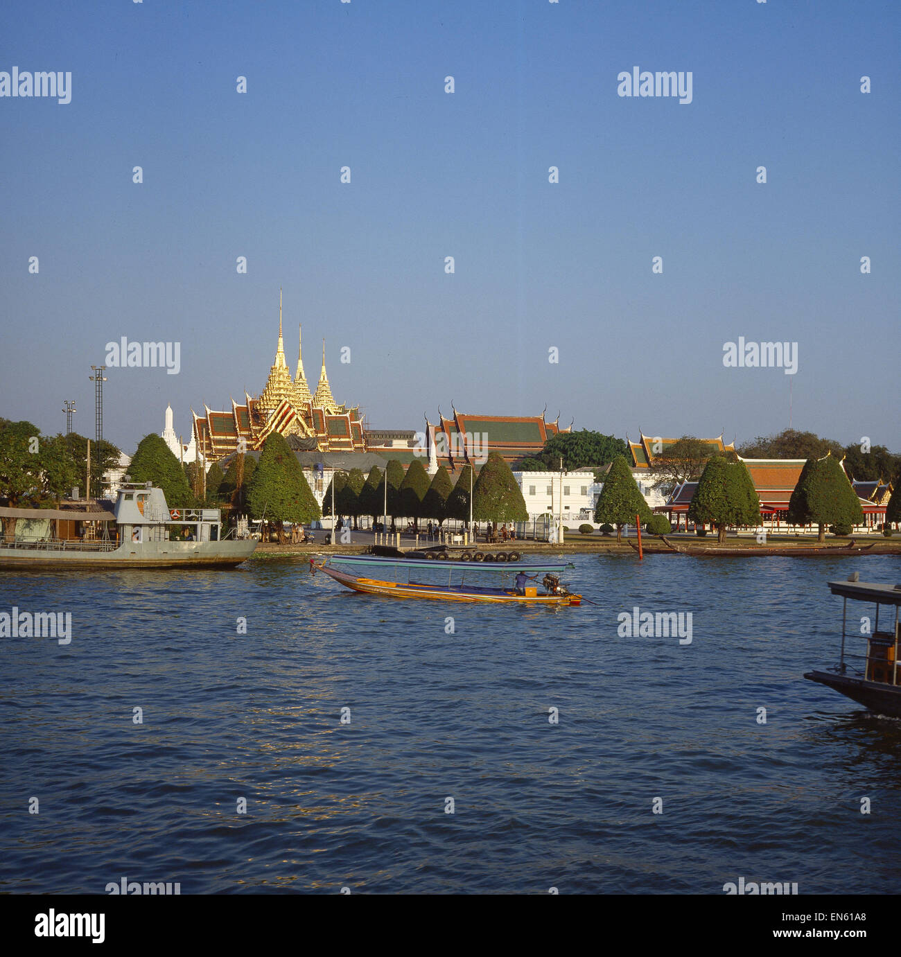 Humans of thailand hi-res stock photography and images - Alamy