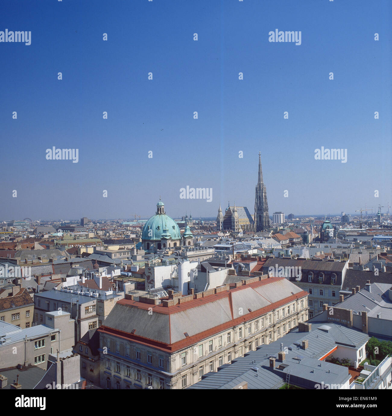 1970er wien hi-res stock photography and images - Alamy