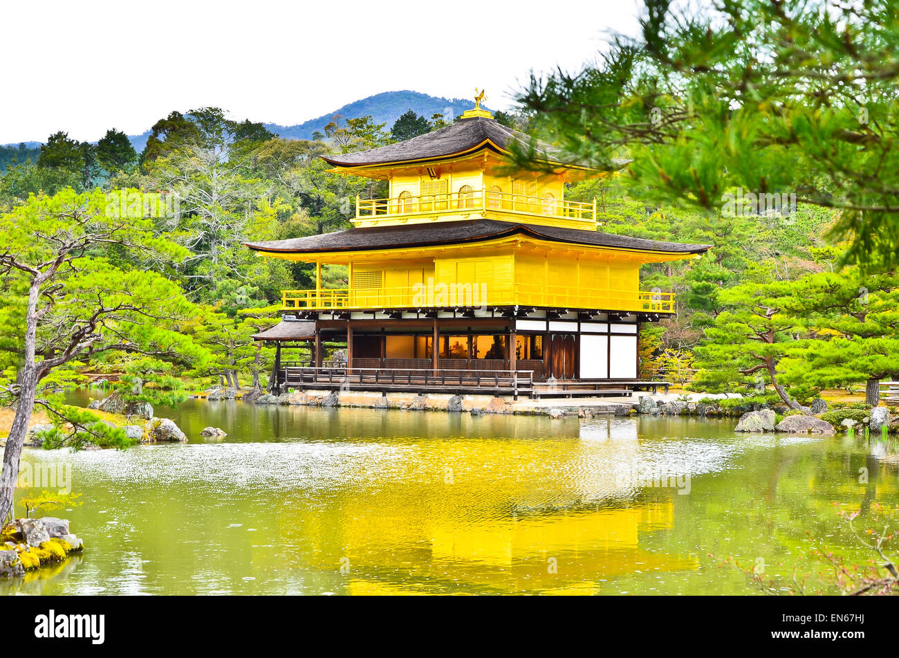 Gold japanese temple hi-res stock photography and images - Alamy