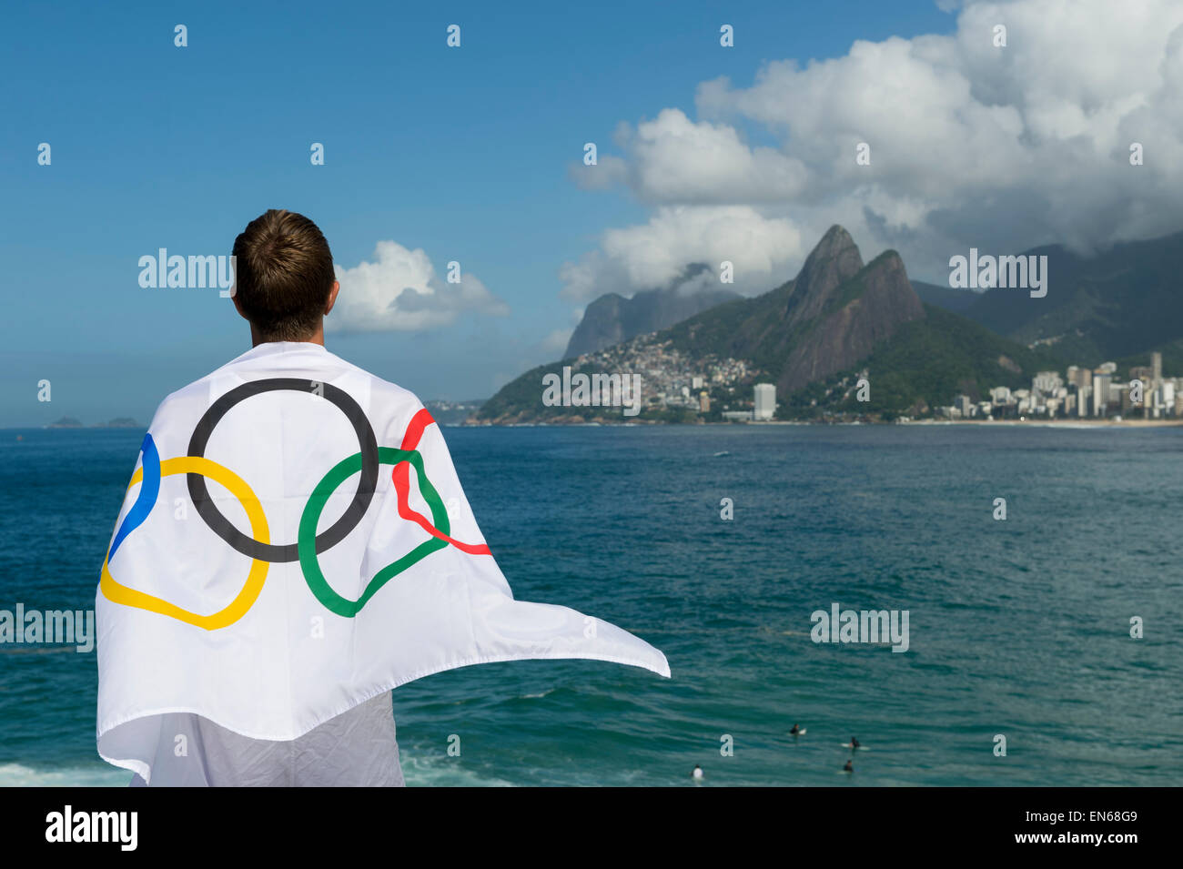 Man wearing olympic athlete flag hi-res stock photography and images ...