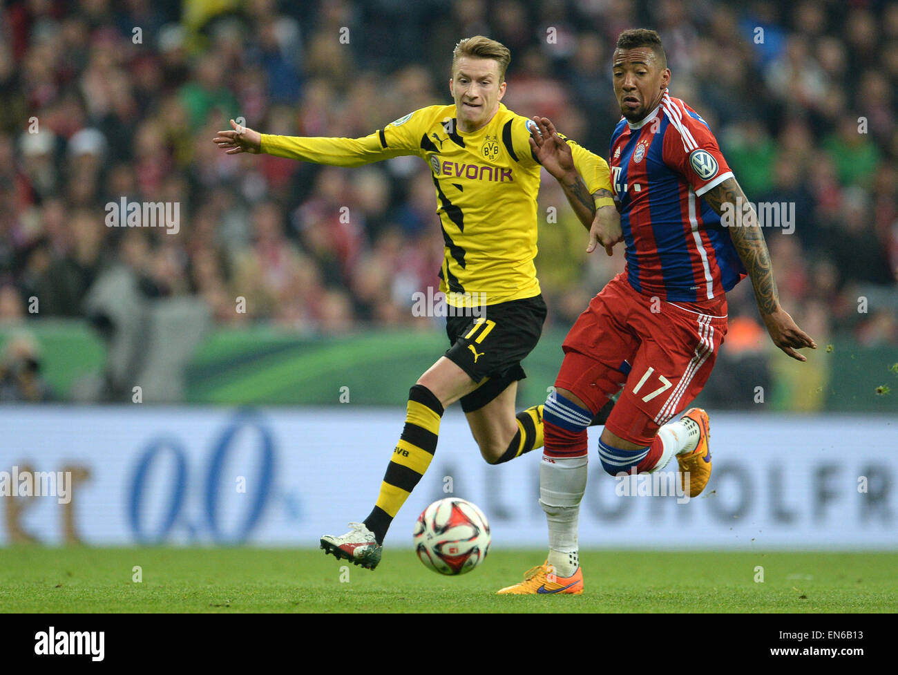 Munich, Germany. 28th Apr, 2015. Munich's Jerome Boateng (r) and ...