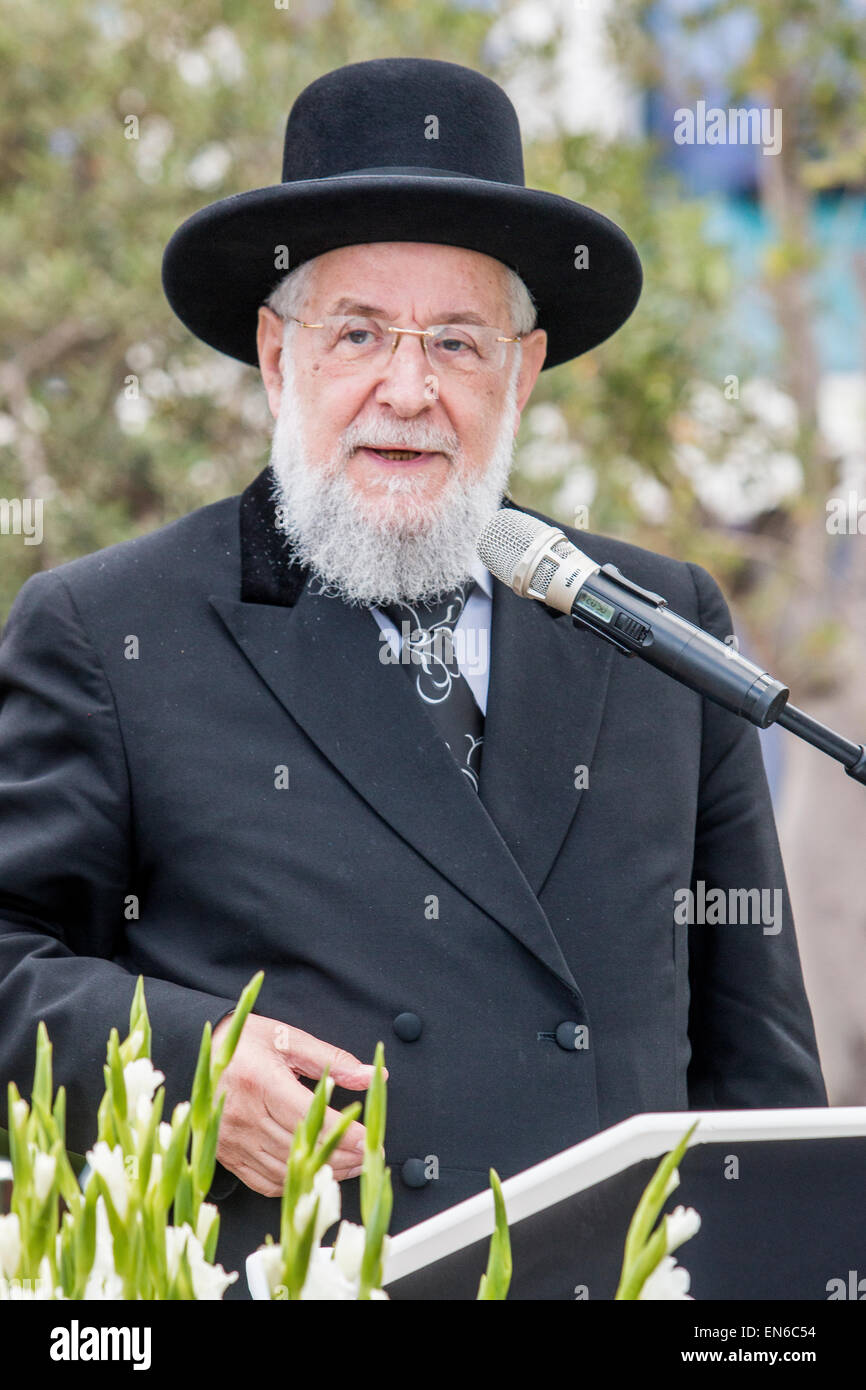 Ashkenazi chief rabbi meir lau hi-res stock photography and images - Alamy