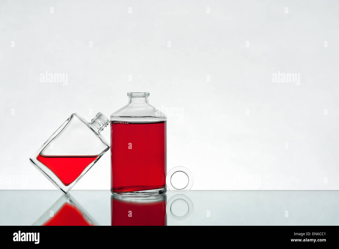 Red light therapy hi-res stock photography and images - Alamy