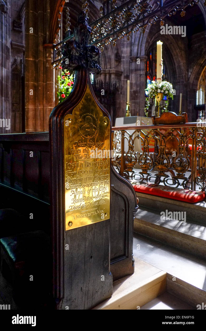 Inside manchester cathedral hi-res stock photography and images - Alamy