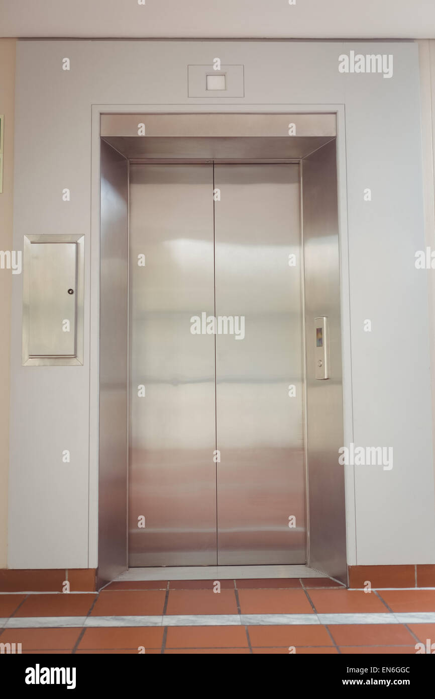 Elevator door hi-res stock photography and images - Alamy