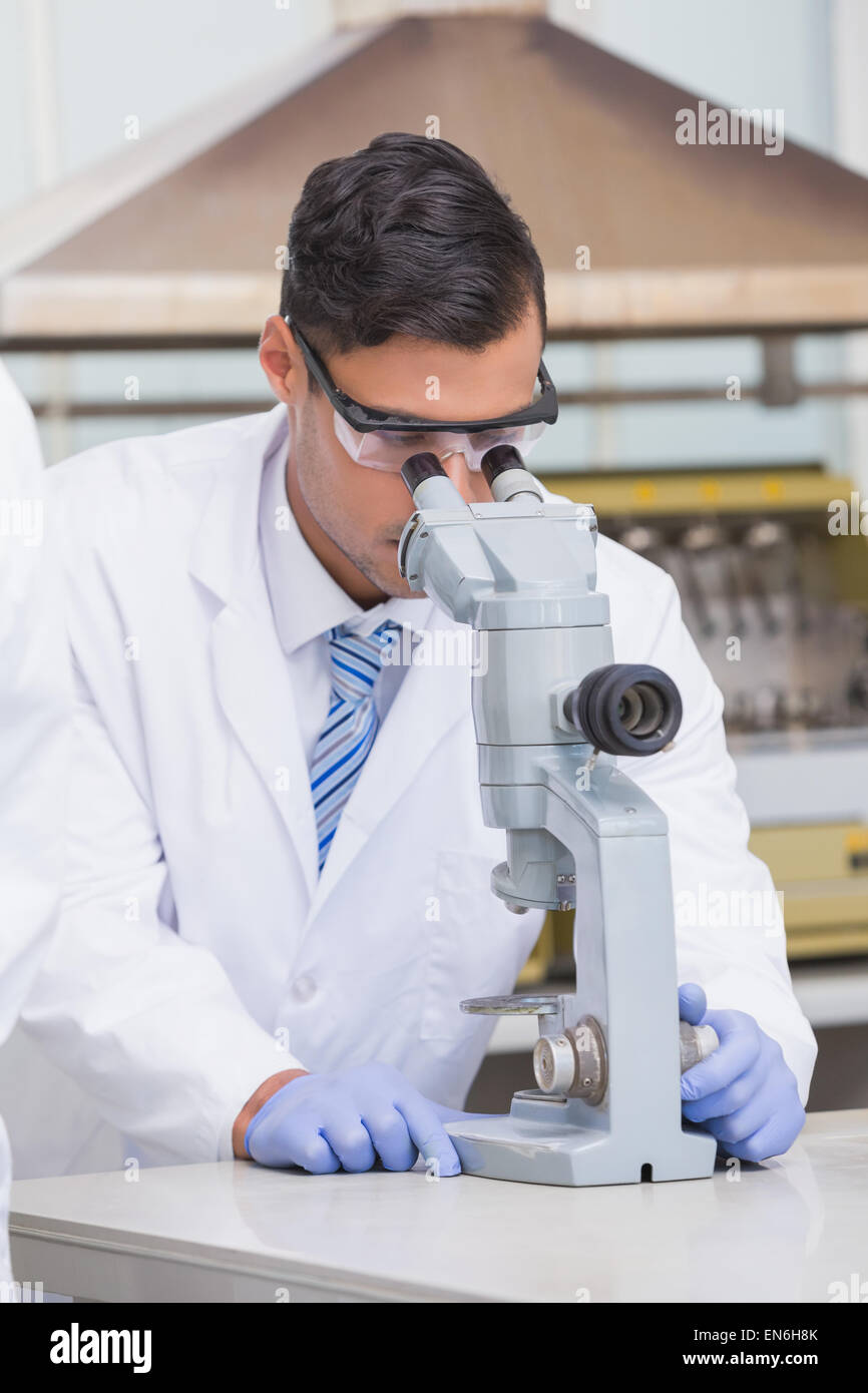 Scientist microscope hi-res stock photography and images - Alamy