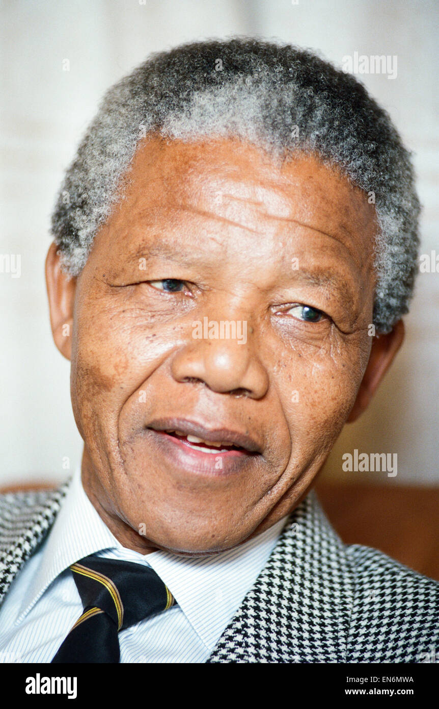 Nelson mandela portrait hi-res stock photography and images - Alamy