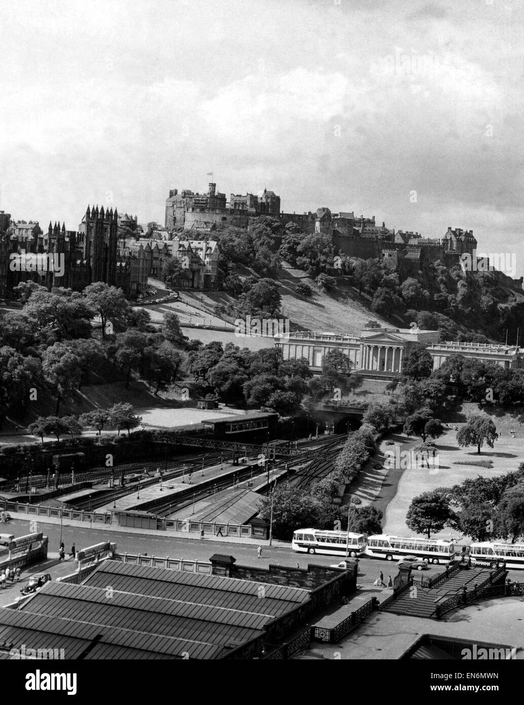 Scenic railway scotland Black and White Stock Photos & Images - Alamy