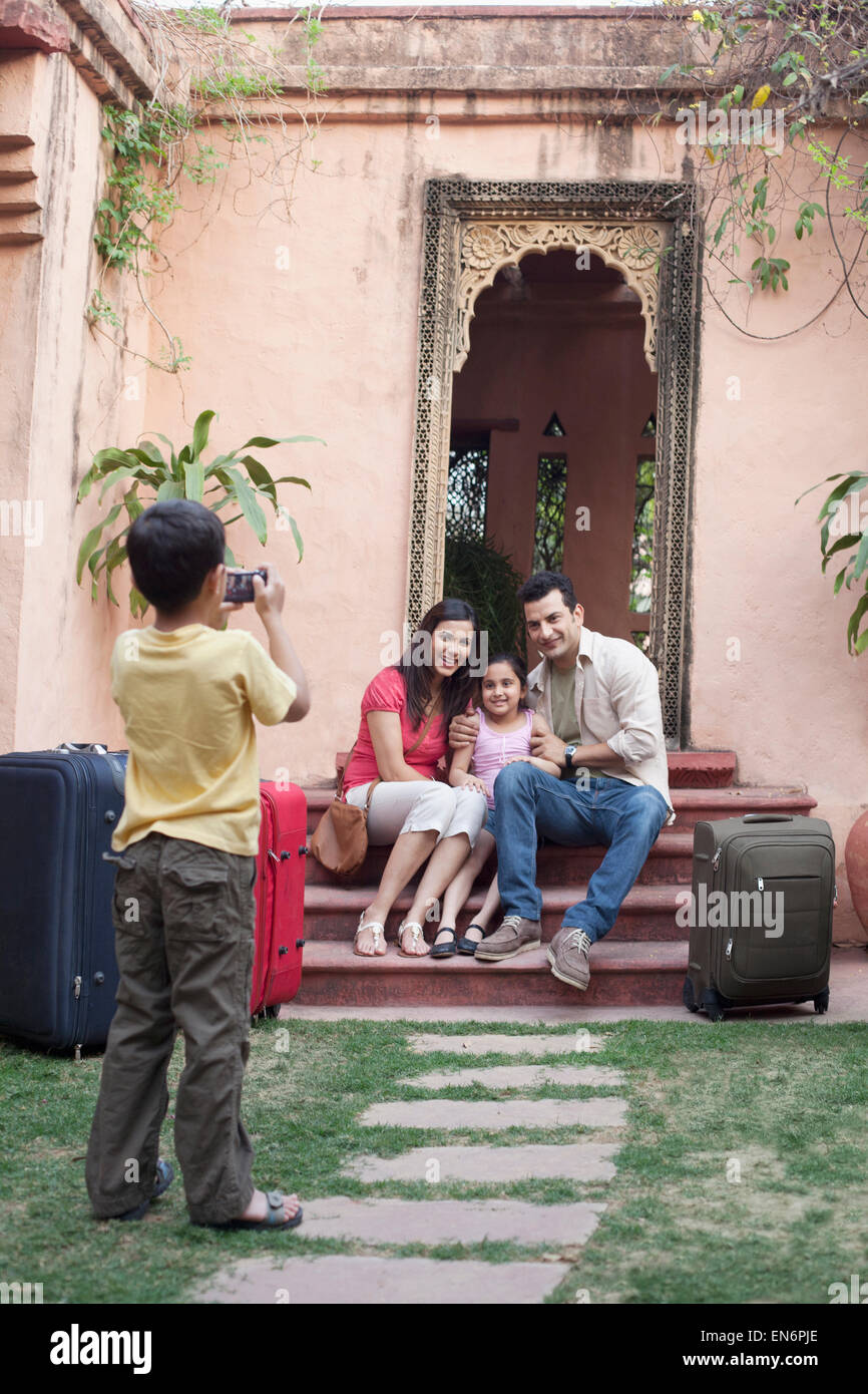 Kids Splashing Pool High Resolution Stock Photography and Images - Alamy
