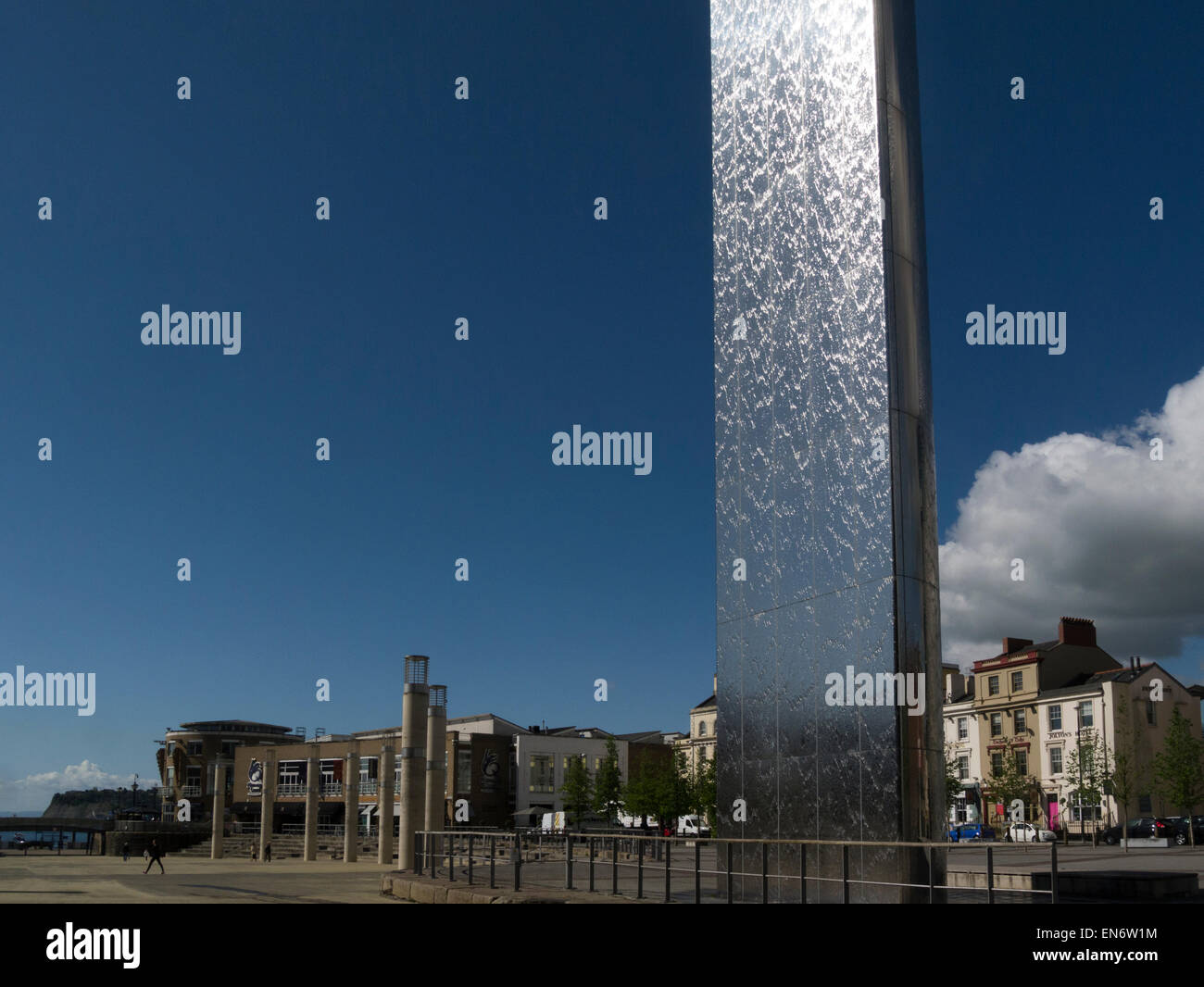 Mermaid water feature hi-res stock photography and images - Alamy