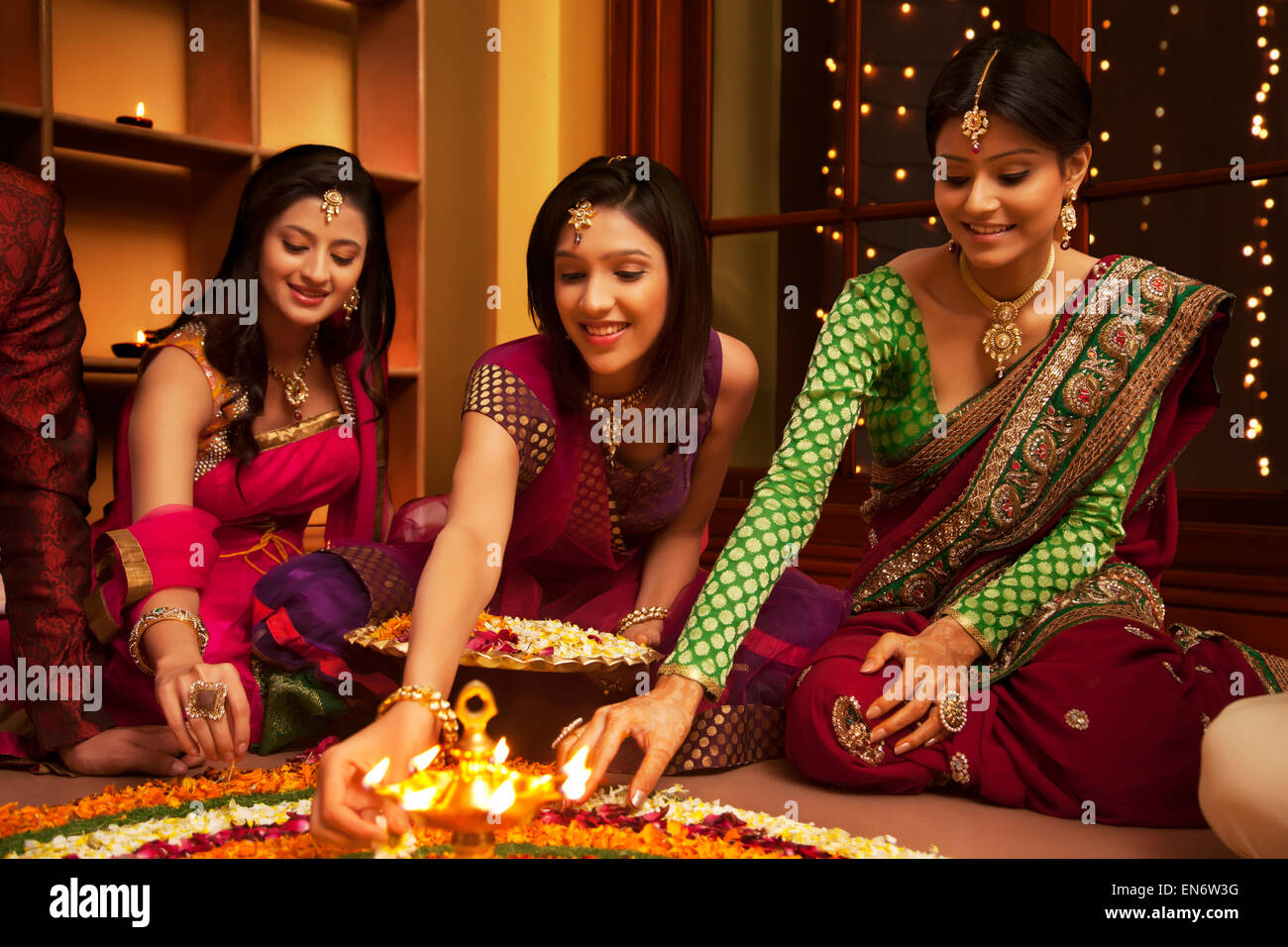 Beautiful rangoli hi-res stock photography and images - Alamy