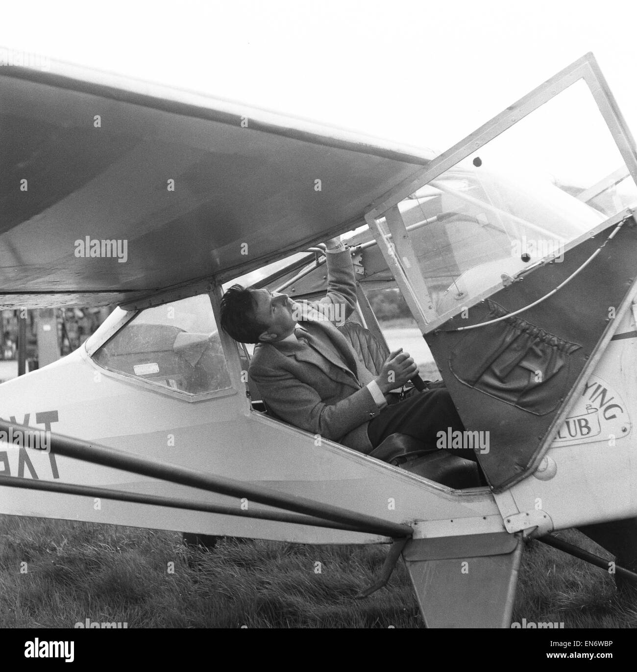 Donald Hume seen here just after being freed from eight years in prison ...