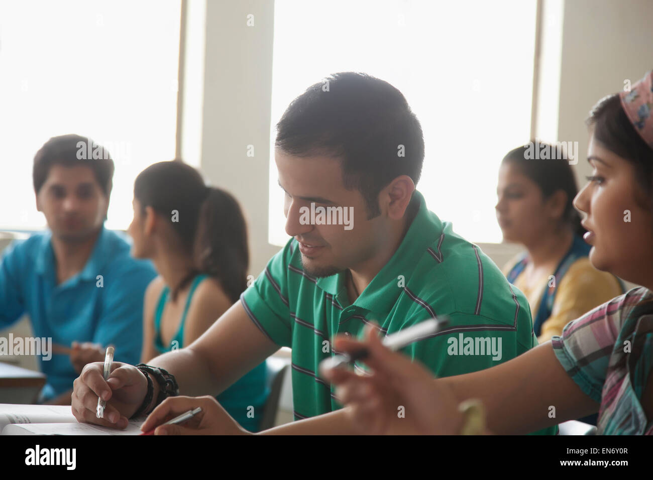 Mobile student classroom hi-res stock photography and images - Alamy