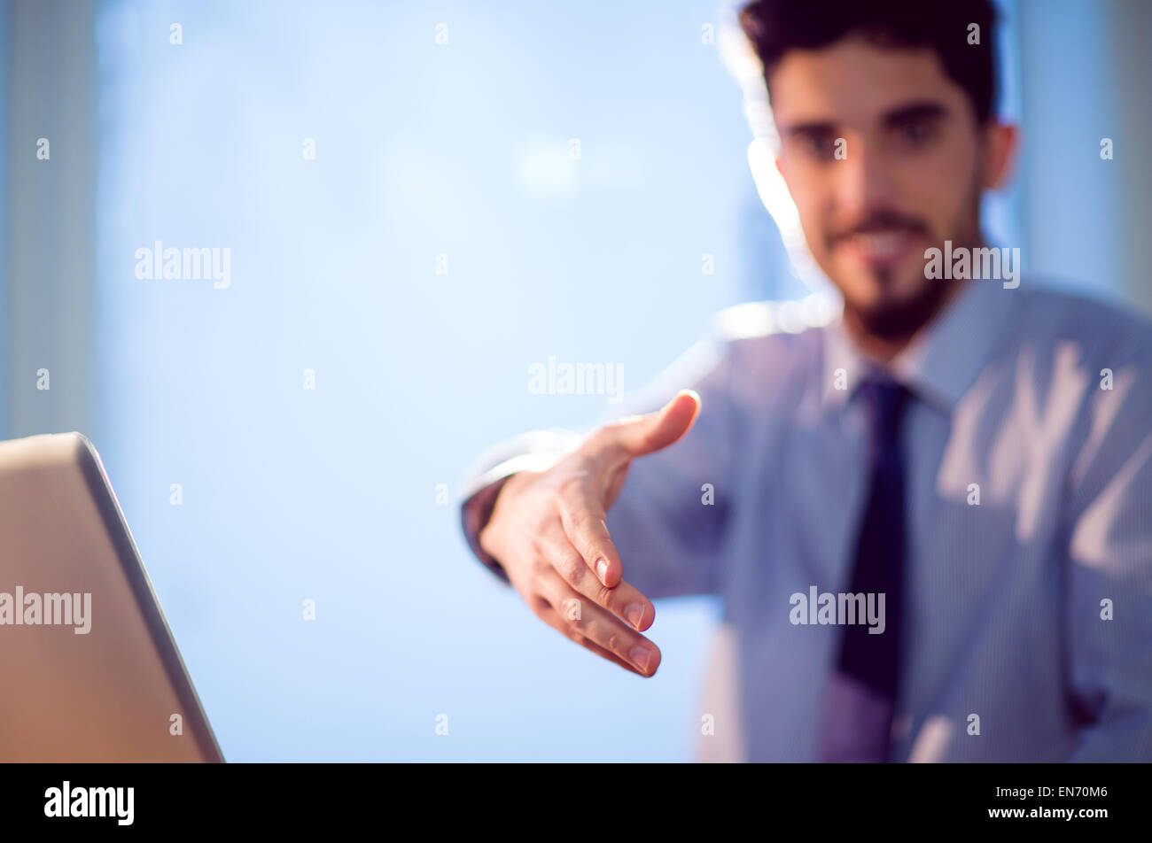 Hands offering hi-res stock photography and images - Alamy