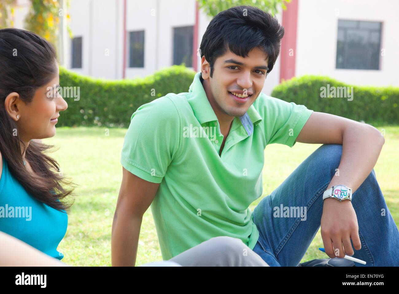 Female college student hi-res stock photography and images - Alamy