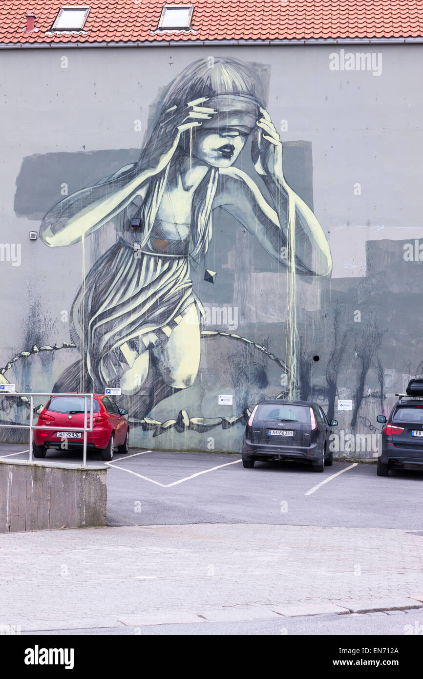 Street Art Stvanger waterfront Stock Photo - Alamy