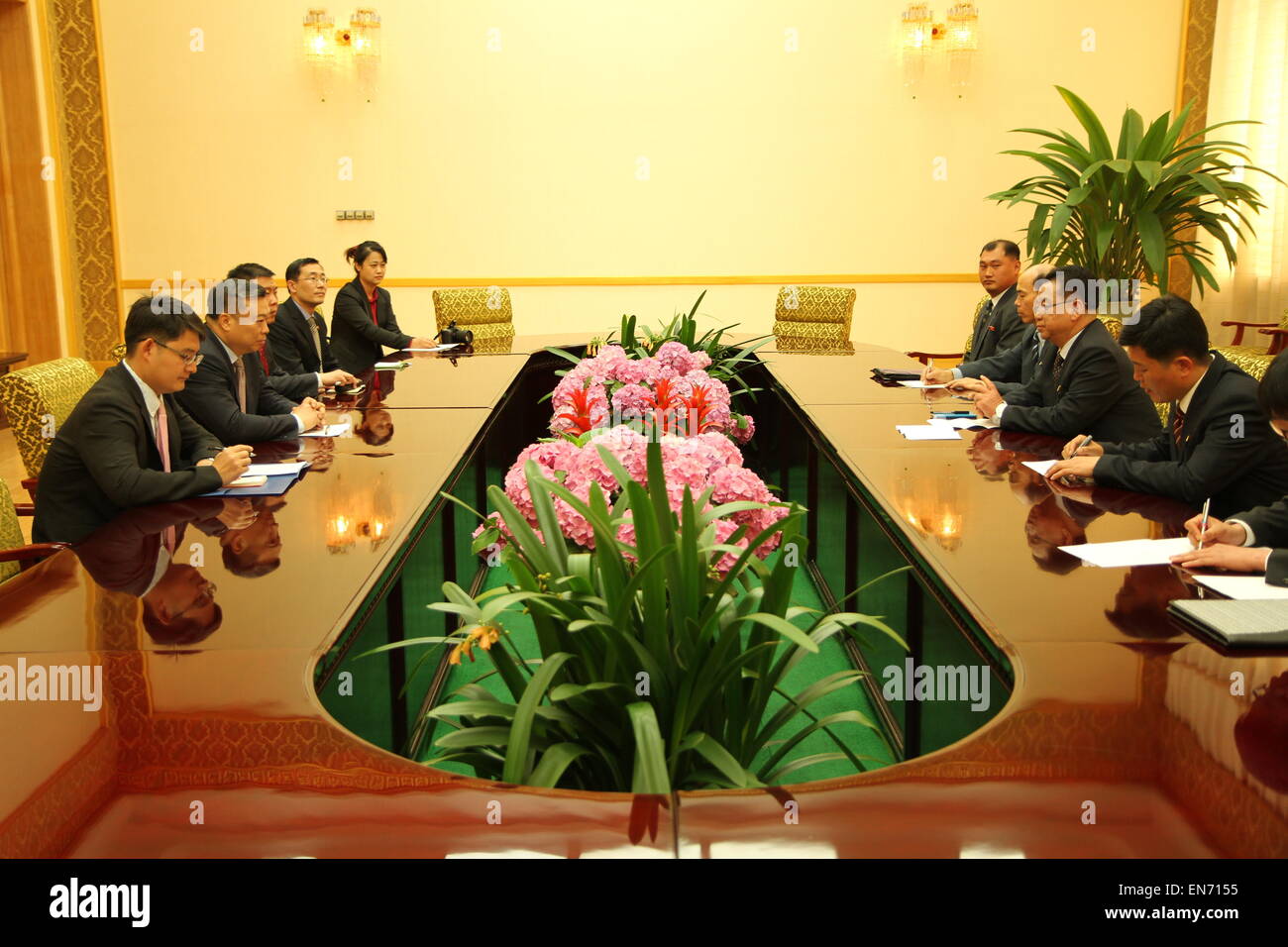 Friendship hall pyongyang hi-res stock photography and images - Alamy