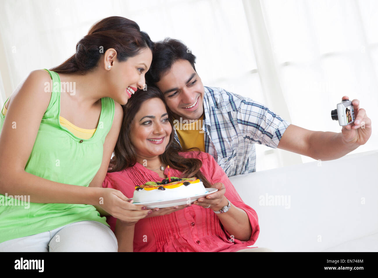 Self portrait with family hi-res stock photography and images - Alamy