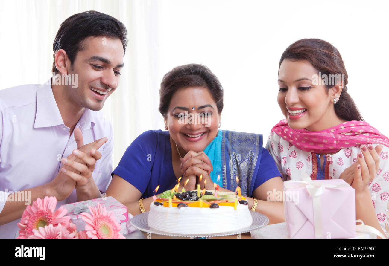 Birthday family cake hi-res stock photography and images - Alamy