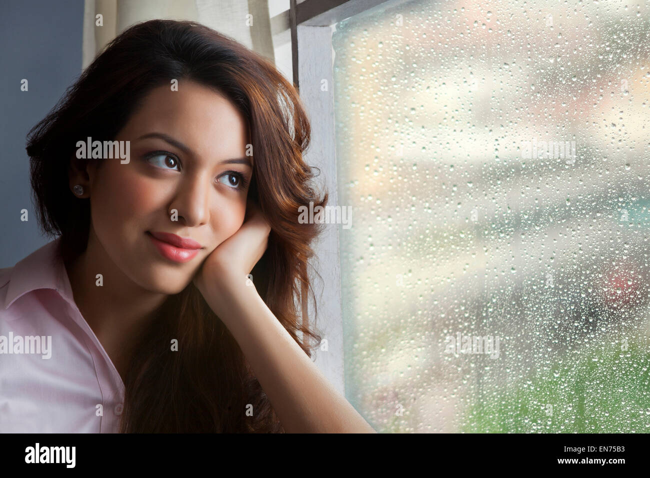 Dreaming women hi-res stock photography and images - Alamy