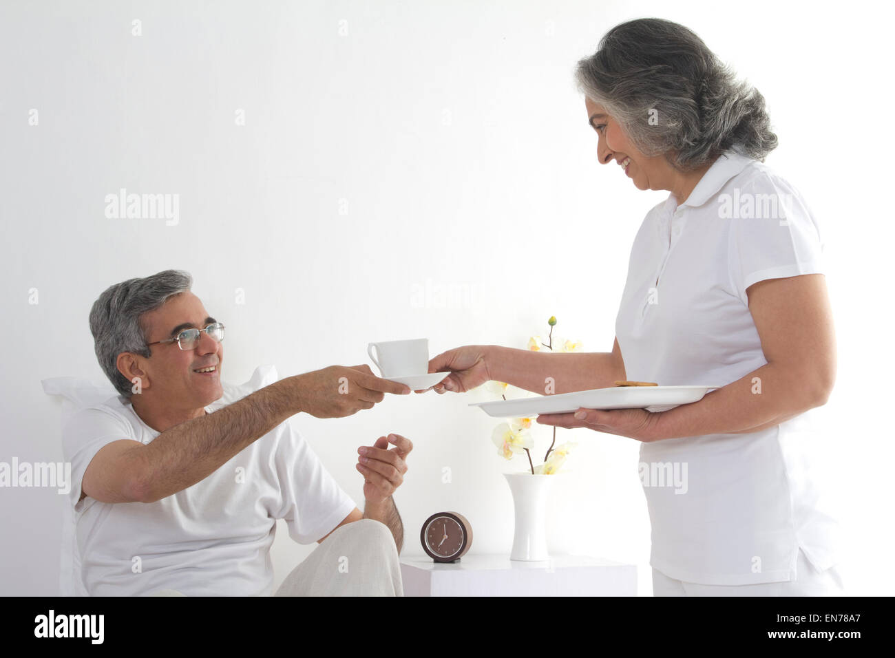 Serving tea hi-res stock photography and images - Alamy