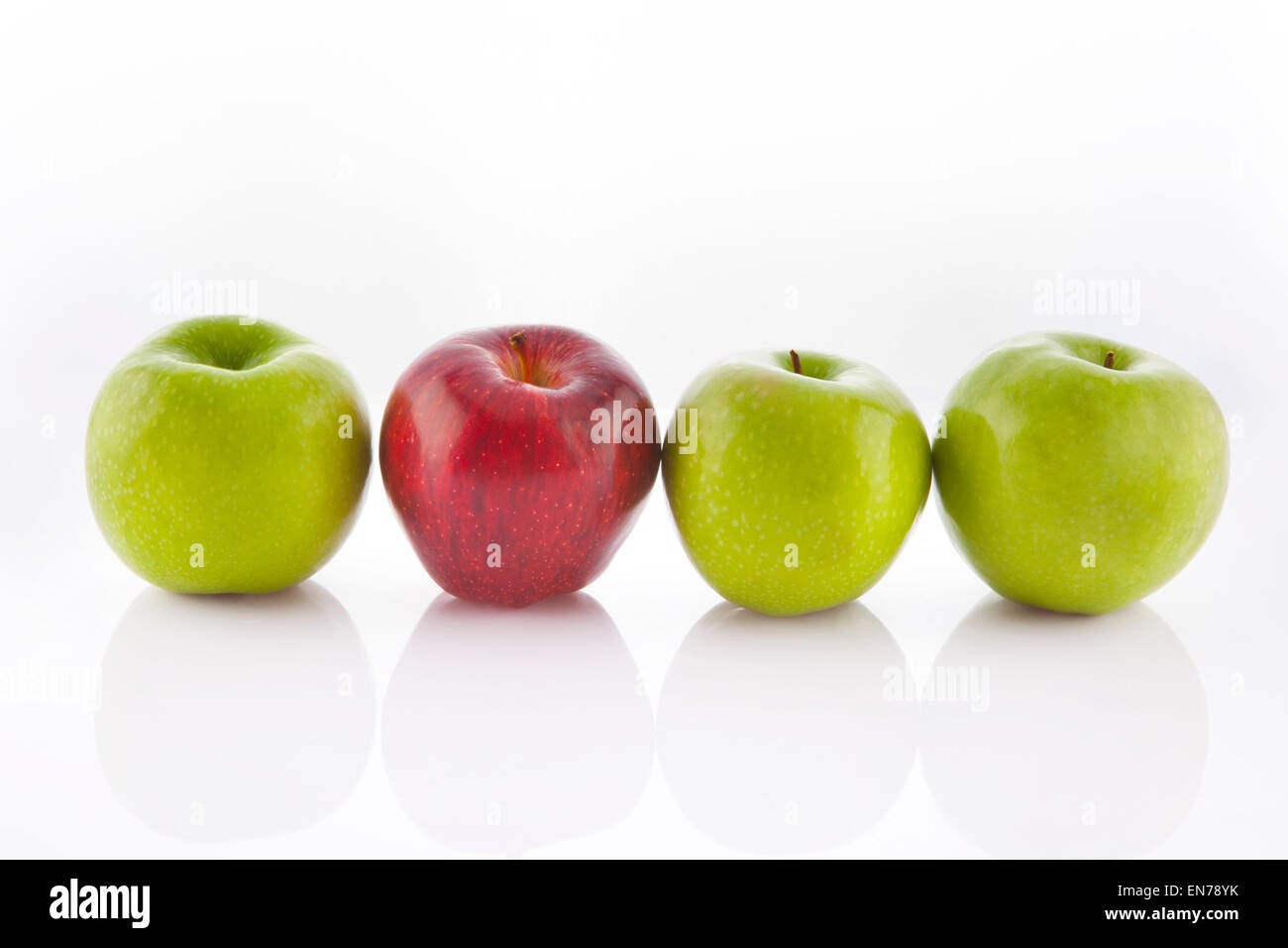 Green and red apples Stock Photo - Alamy