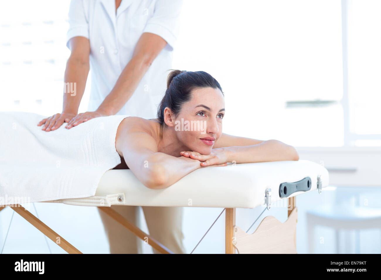 Woman back massage hi-res stock photography and images - Alamy
