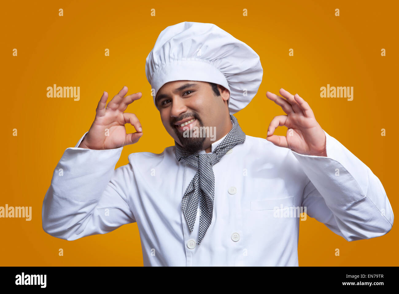 Smiling chef giving ok sign hi-res stock photography and images - Alamy