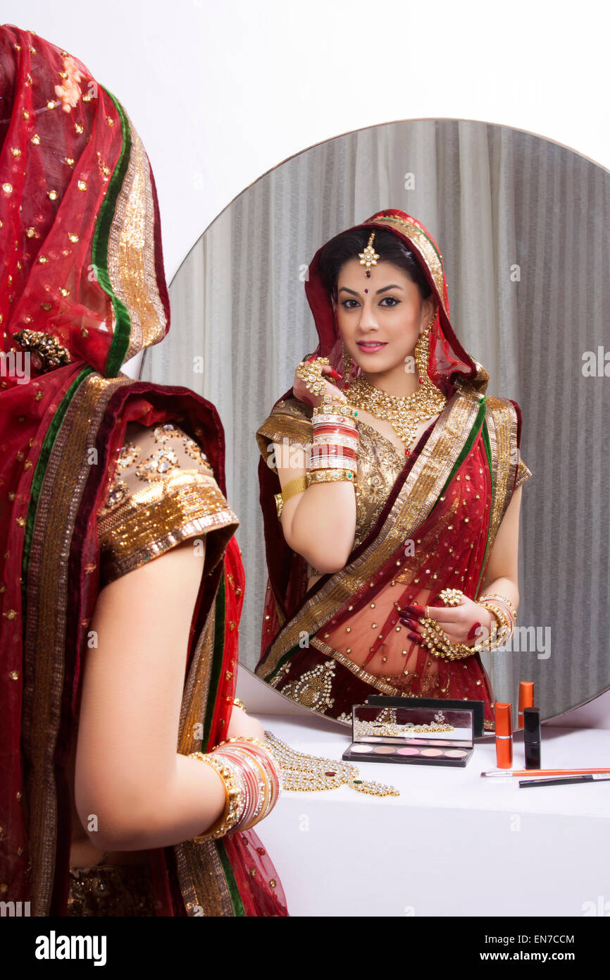 Rear view indian bride hi-res stock photography and images - Alamy