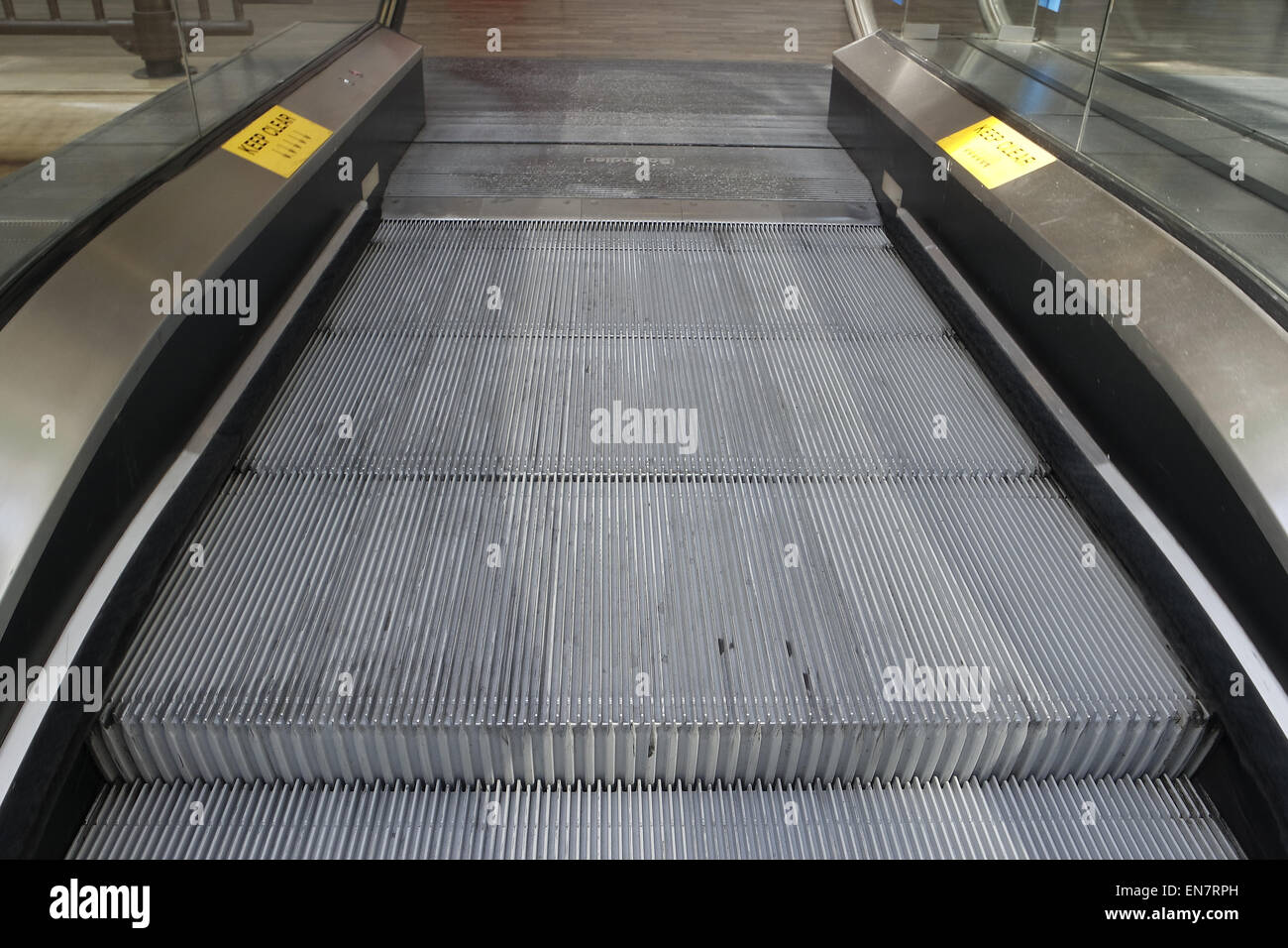 Moving escalator up in public hi-res stock photography and images - Alamy
