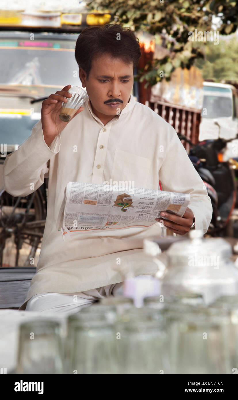 Drinking tea tradition hi-res stock photography and images - Alamy